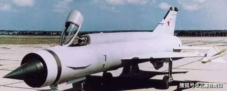 双发大米格，改到亲妈都不认识，E-152甚至还有两片小胡子_验证机_发动机_测试