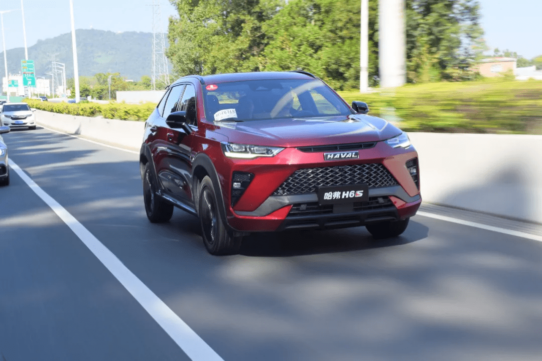 2.0T+四驱，拉哈弗H6S去“攻弯”是啥体验？_搜狐汽车_搜狐网