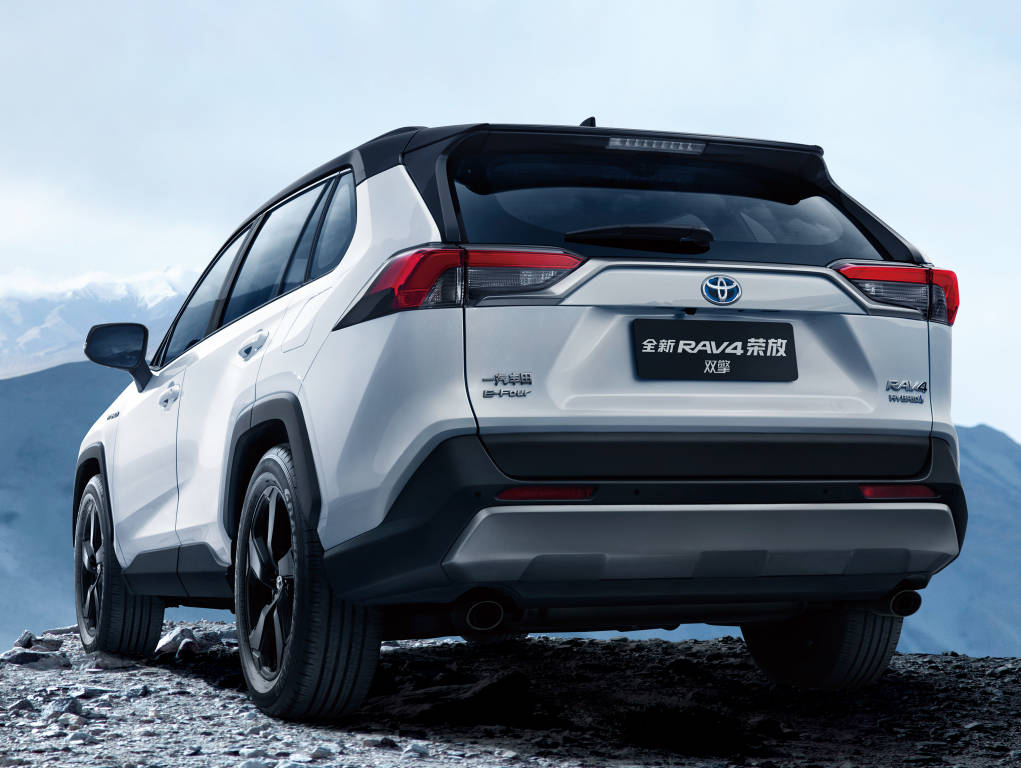 3款让你一见钟情的高颜值紧凑级SUV，风格迥异，哪一款更吸引你？_搜狐汽车_搜狐网