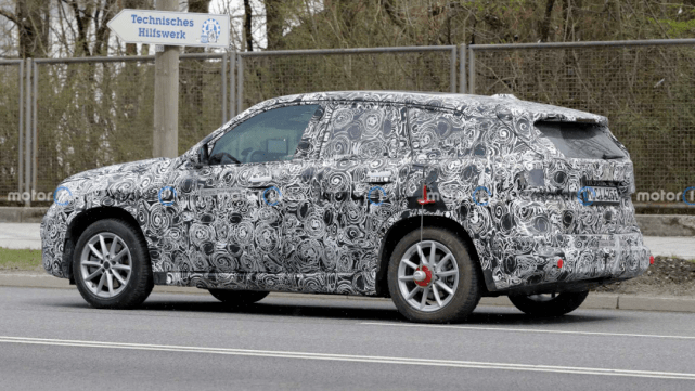 全新平台打造！宝马iX1谍照曝光，明年上市_搜狐汽车_搜狐网