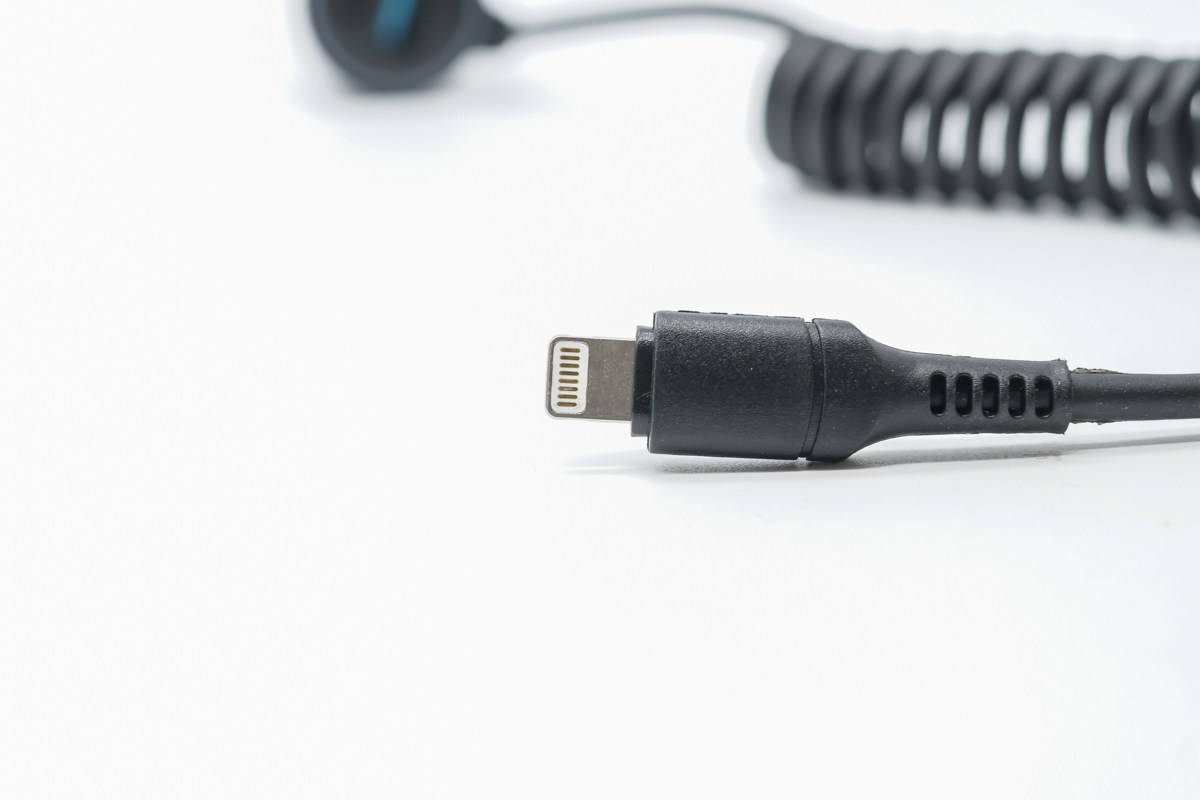 内置英集芯IP6538高集成SOC IC，机乐堂45W三合一带线车充拆解_搜狐汽车_搜狐网