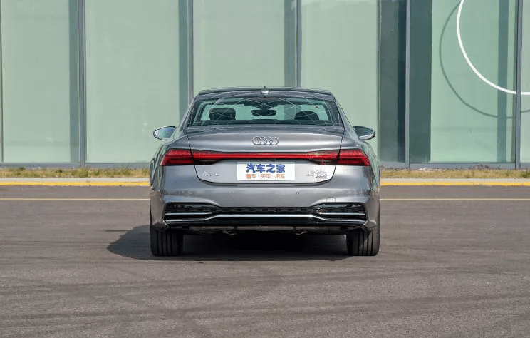 售45.97万起，上汽奥迪A7L 2.0T上市！标配无框车门、高功率发动机_搜狐汽车_搜狐网