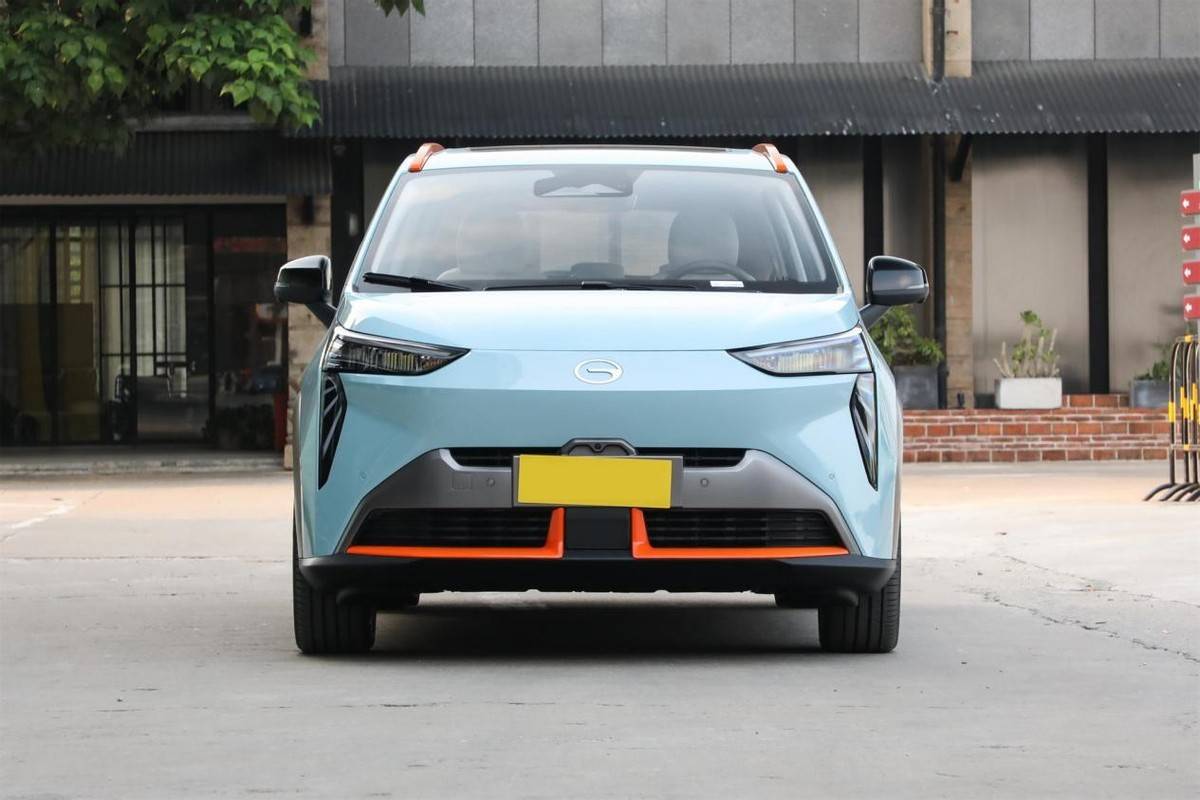 换种角度玩转年轻！广汽埃安Y内饰科技感十足_搜狐汽车_搜狐网