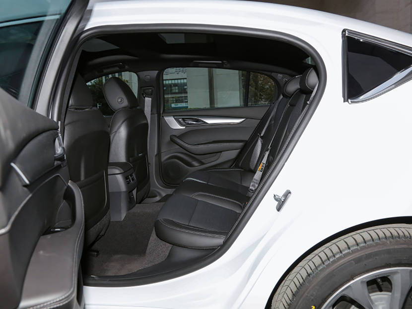 运动中型车除了“34C”，还有“56X”，别老盯着BBA，它们也很强_搜狐汽车_搜狐网