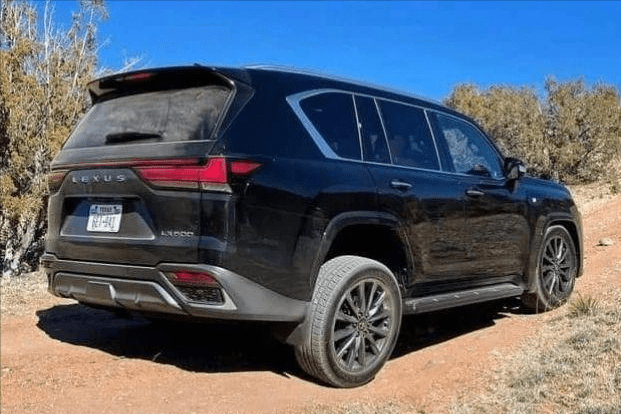 丰田“旗舰级”SUV，3.5T双涡轮+10AT，新款雷克萨斯LX600亮相！_搜狐汽车_搜狐网