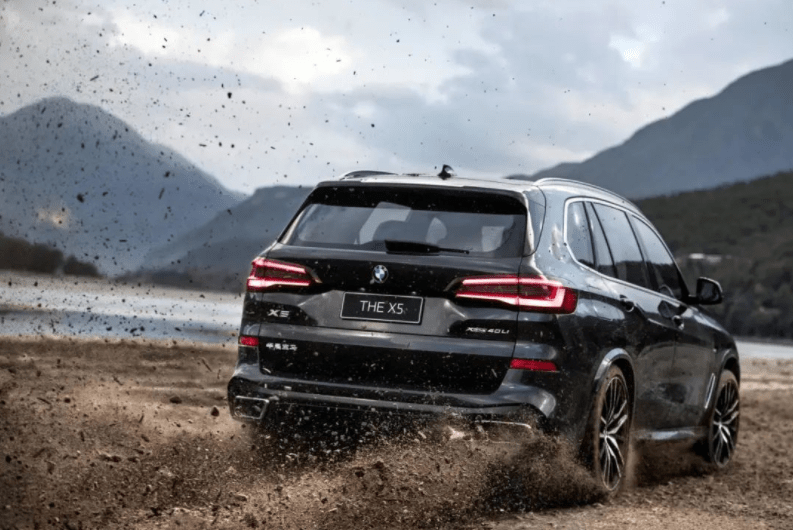 国产宝马X5L官图正式公布，肉眼可见的变大，但是也缺少了美感？_搜狐汽车_搜狐网