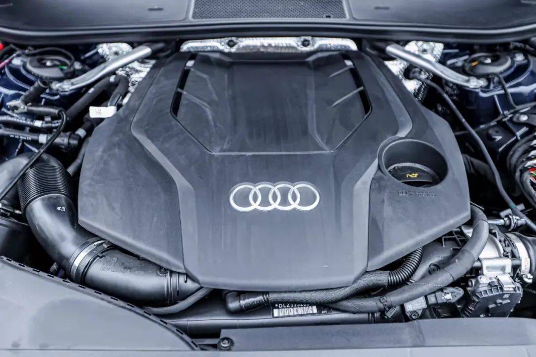 比A6L个性、比A7运动，搭载3.0T发动机的上汽奥迪A7L值得买吗？_搜狐汽车_搜狐网