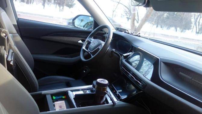 比国产宝马X5L还长 上汽奥迪Q6最新实车图 6/7座+四驱_搜狐汽车_搜狐网