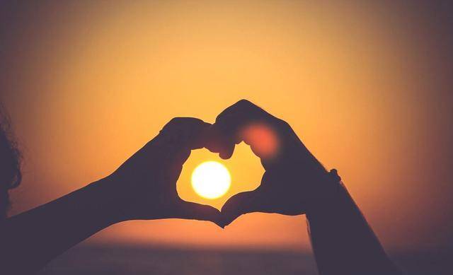 一个家庭要怎样才能和睦相处？_家人_因为_生活习惯