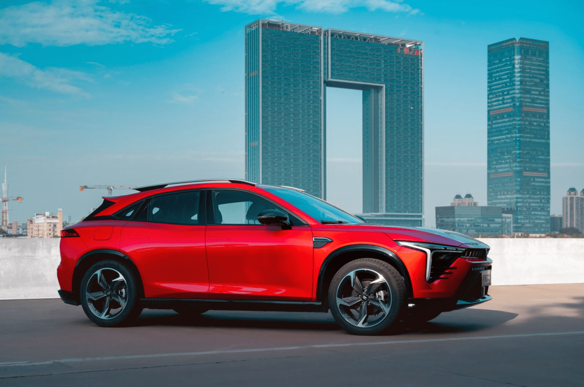 10.99万元！宝藏轿跑SUV一汽奔腾B70S“元宇宙”上市_搜狐汽车_搜狐网