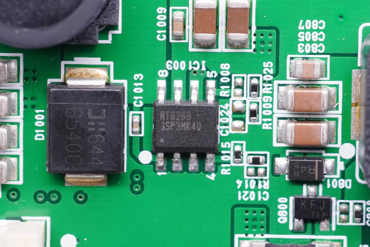 内置JHL6540雷电芯片，LG 5K 27寸显示器拆解_接口_支持_外置