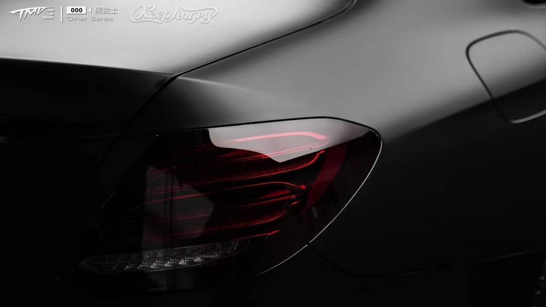 改色膜用质感的黑武士，TMD潮牌奔驰E300L 黑武士改色膜_搜狐汽车_搜狐网