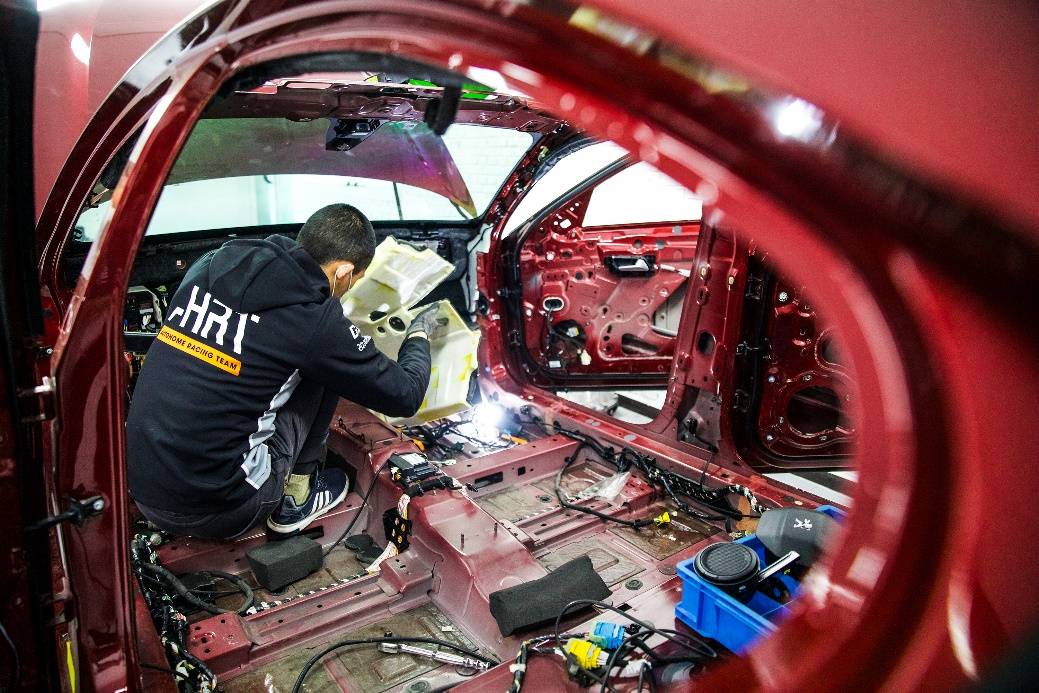 比法拉利488还快0.2秒 标致508L巅峰版的驾控有多强？_搜狐汽车_搜狐网