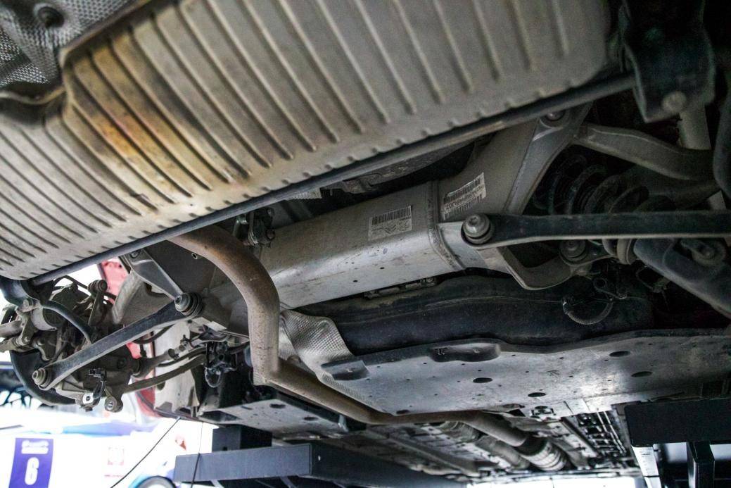 轻“装”上阵 赛道PK法拉利488 标致508L何以为赢？_搜狐汽车_搜狐网