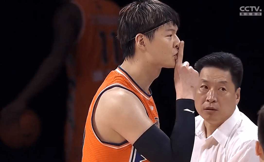 CCTV5直播！广厦VS上海G1，2大MVP正面PK，王博或给李春江下马威_比赛_辽宁_广东