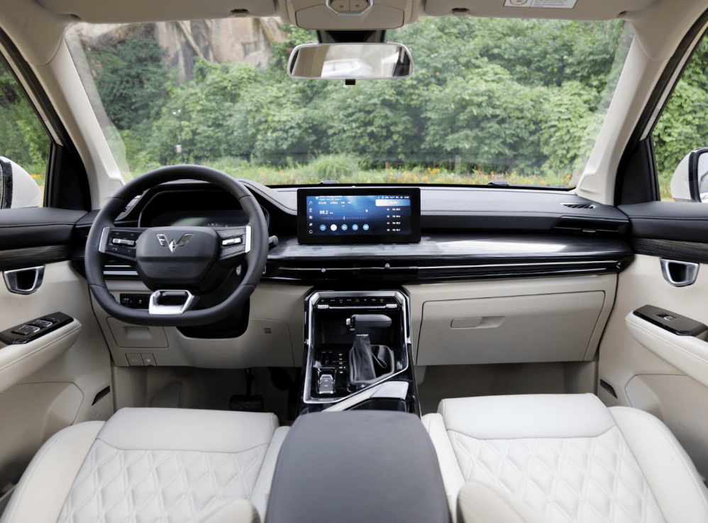 这才是良心车，级别比CS35PLUS高，配1.5T轴距2米75，价格却更低_搜狐汽车_搜狐网