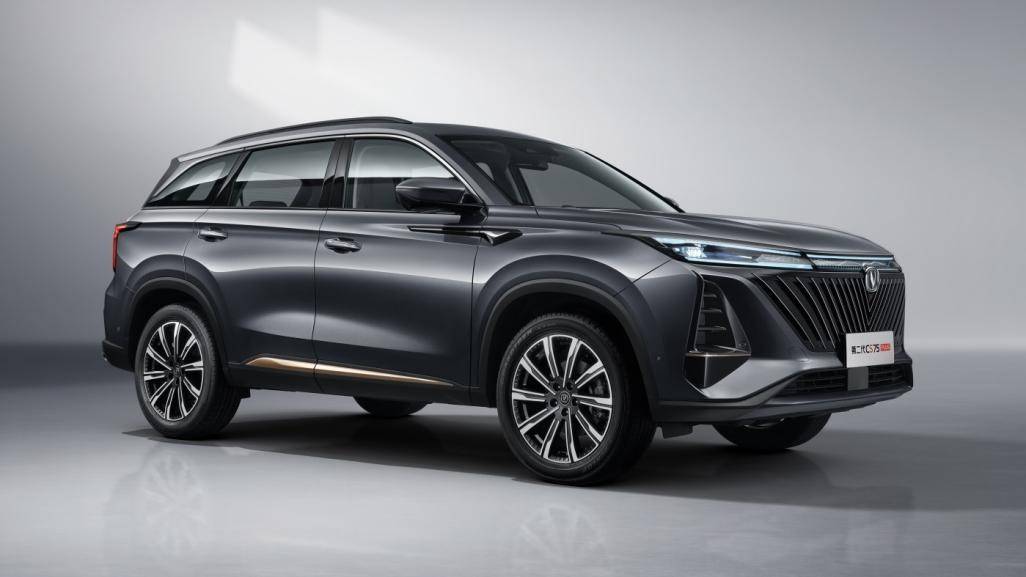 全系8AT，第二代长安CS75 PLUS就能超过哈弗H6？_搜狐汽车_搜狐网