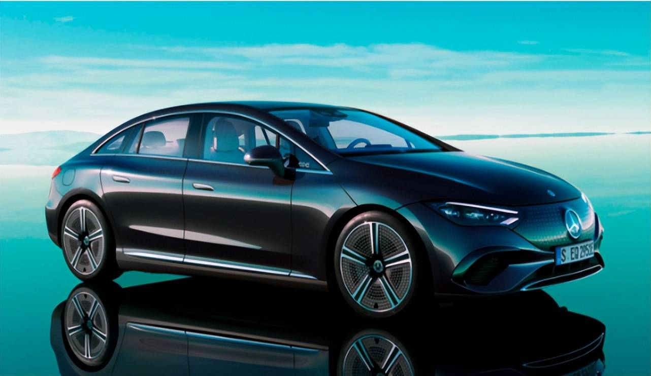 奔驰EQE对标蔚来ET7，看上去不香？其实该慌的还是蔚小理_搜狐汽车_搜狐网