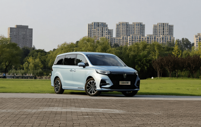 2022款荣威iMAX8卖点在哪？颜值高、配置全，起售价18.88万_搜狐汽车_搜狐网