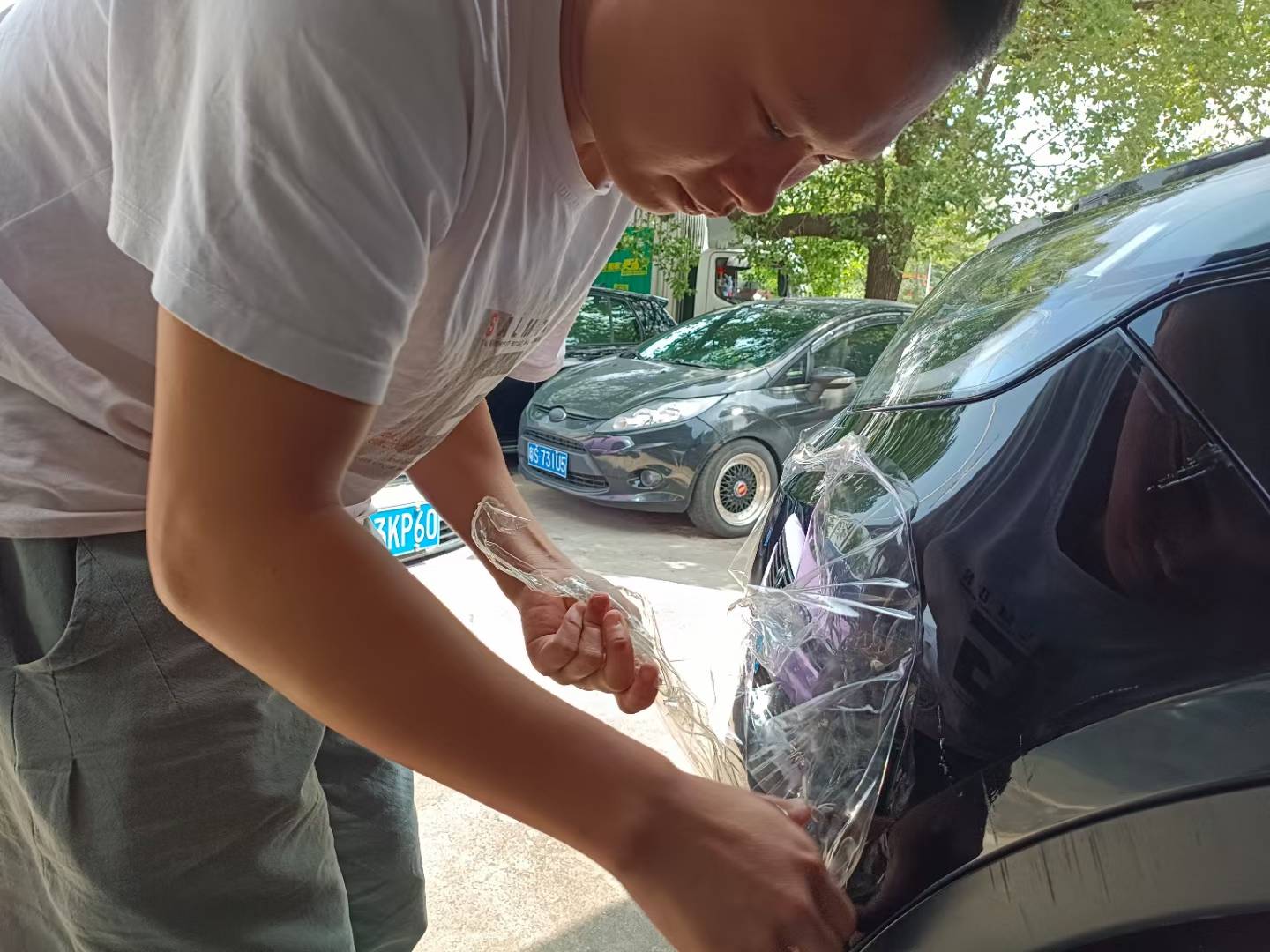 路虎换贴升级EVOMAX易玛隐形车衣 TPU-M95进行全防护_搜狐汽车_搜狐网