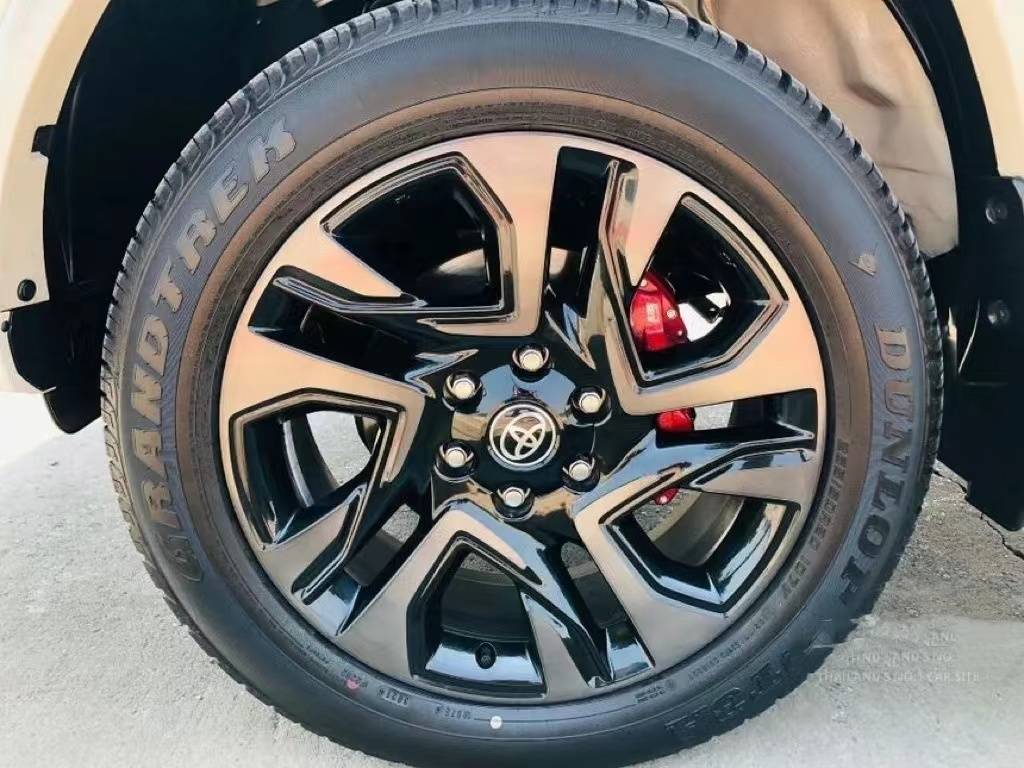 新款GR丰田穿越者曝光，对标日产途达，越野媲美普拉多，2.4T+6AT_搜狐汽车_搜狐网