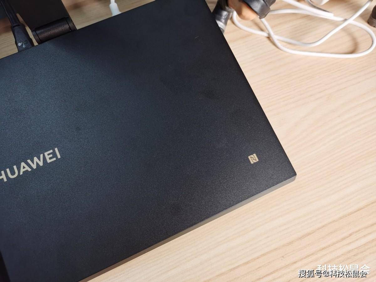 8信号7200M华为AX6能上天？遇到承重墙照样歇菜_速率_Pro_路由器