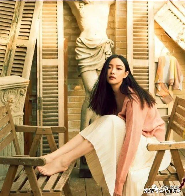 倪妮穿紧身裤大秀蜜桃臀，大方分享发生过性关系的男人们 -6parkbbs.com