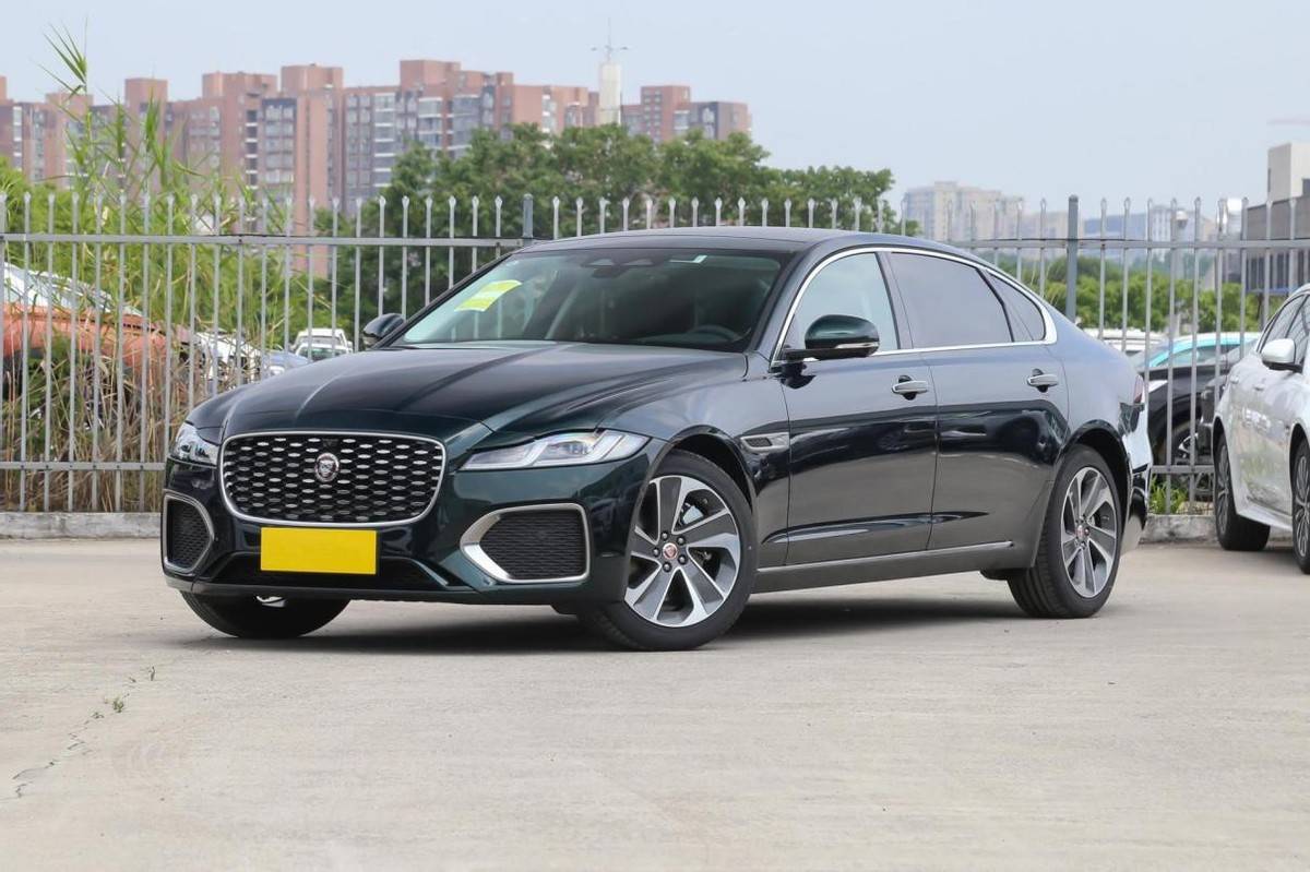 40万的捷豹XFL打七折？配2.0T+8AT，还是后驱，丐版值不值得买？_搜狐汽车_搜狐网