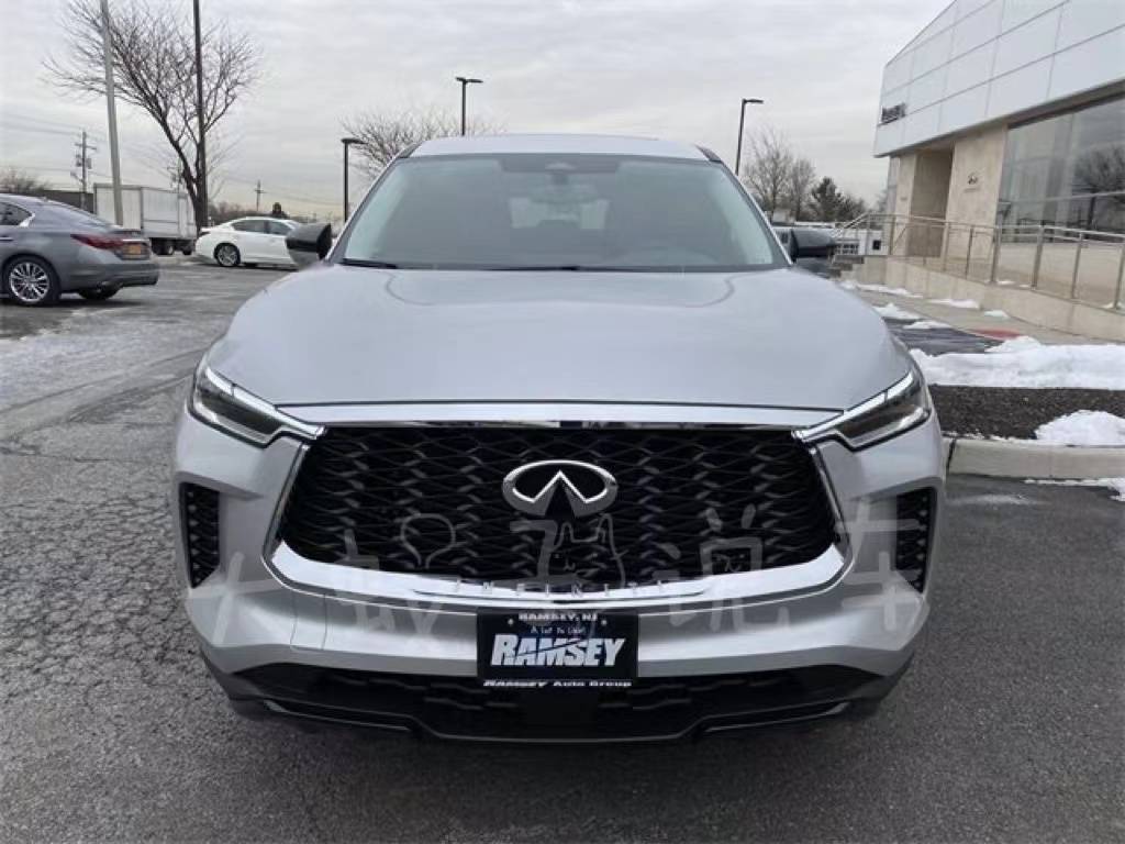 新款英菲尼迪QX60实拍，质感超越宝马X3，2.0T+9AT，优雅又霸气_搜狐汽车_搜狐网