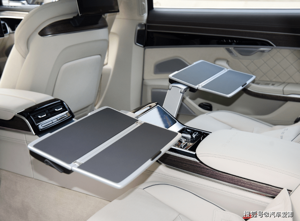 “迈巴赫”版奥迪A8，车长5450mm，大饼式轮毂，后排奢华配4座_搜狐汽车_搜狐网
