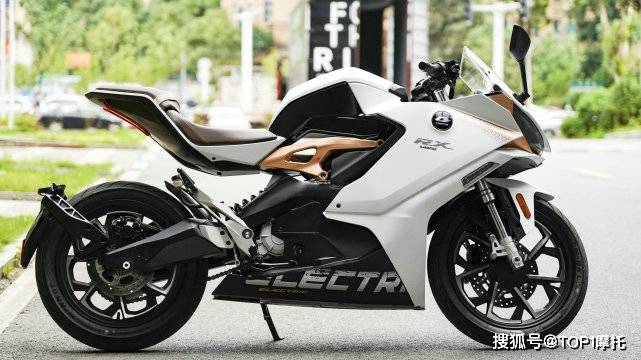 QJMOTOR首款电动跑车，RX QJ5000D抢先试驾_搜狐汽车_搜狐网