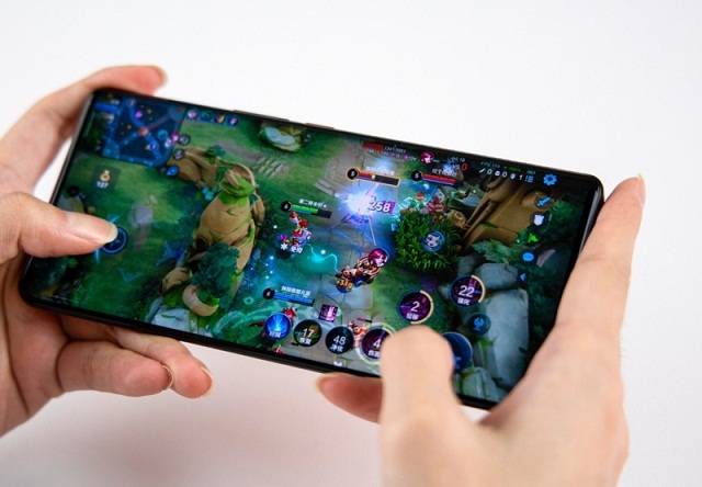 下跌2000元，iQOO9Pro是否值得入手？_效果_Gen_双主