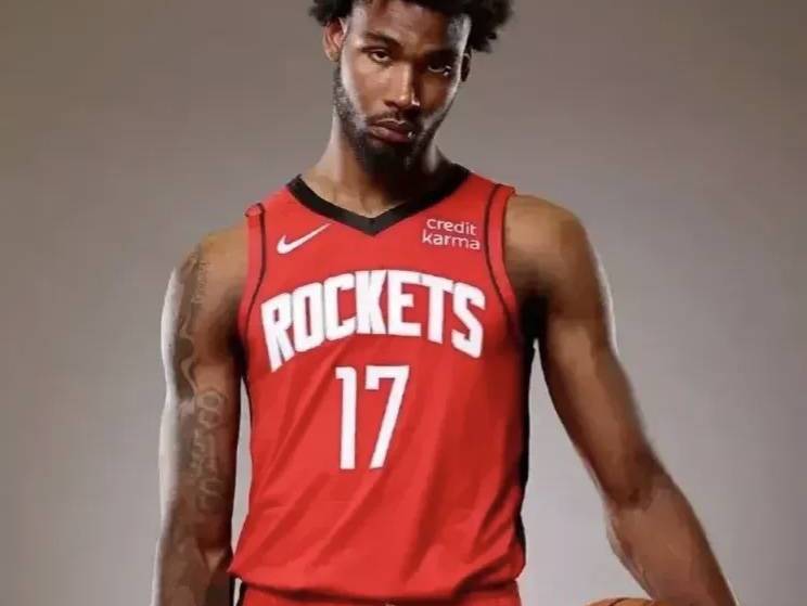 NBA ：火箭主教练接受采访时高度赞扬了新秀尹森和史密斯，未来可期_塞拉斯_赛季_1
