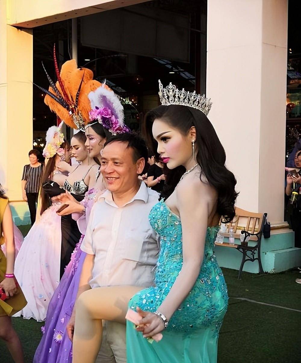 泰国人妖： 性交易”合法化的畸形职业，高收入的背后是用命换钱表演男孩子生活