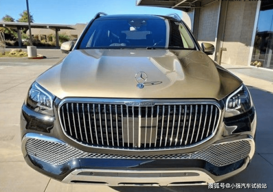 实拍迈巴赫GLS600，内饰奢华，搭载4.0T+V8引擎，仅320万起！_搜狐汽车_搜狐网