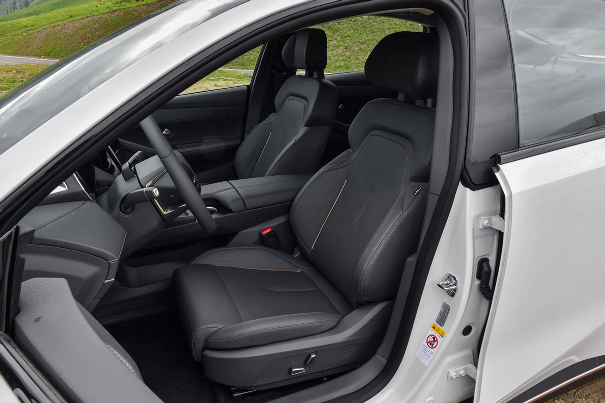 全系标配8155芯片，长安深蓝SL03配置发布，堪称20万级天花板？_搜狐汽车_搜狐网