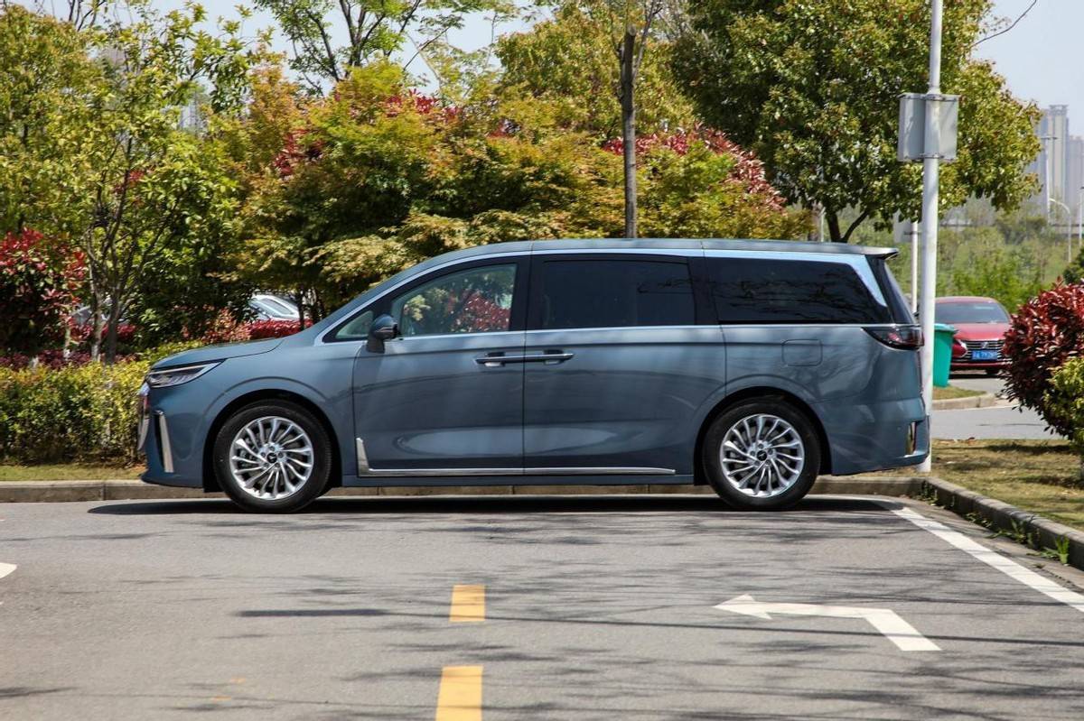 GL8不再是首选，新晋三款高端MPV，开出去就是“排面”_搜狐汽车_搜狐网