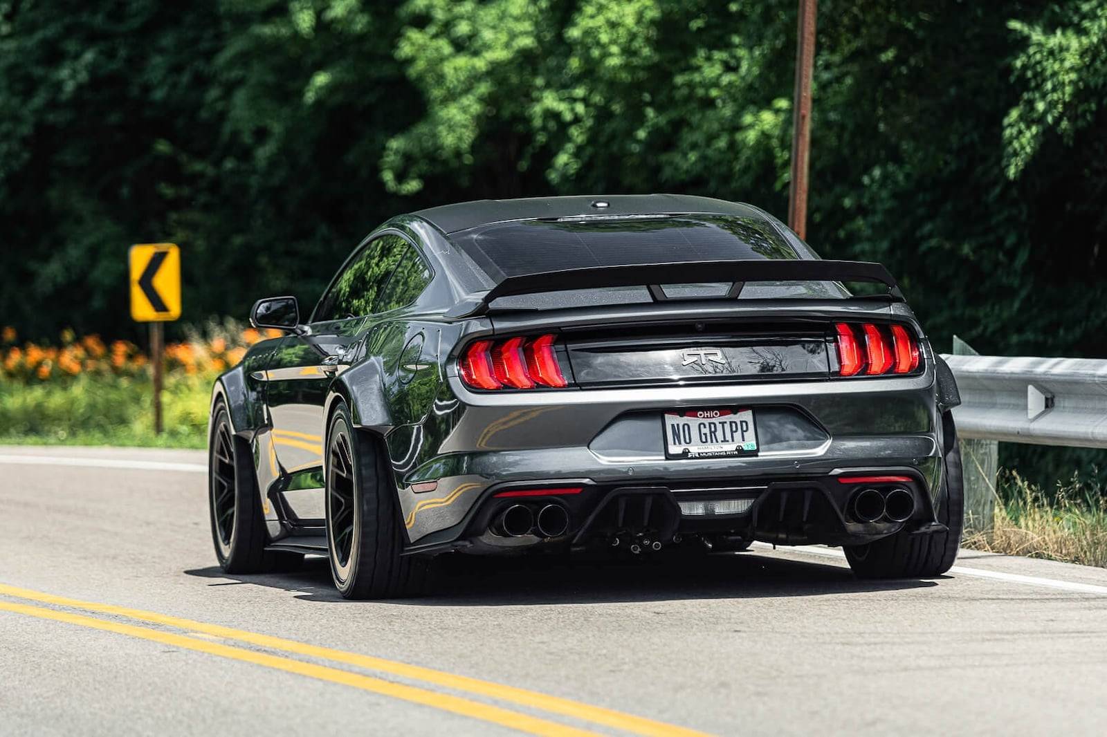 比买谢尔比GT500更划算，RTR为福特Mustang GT推性能提升案例_搜狐汽车_搜狐网