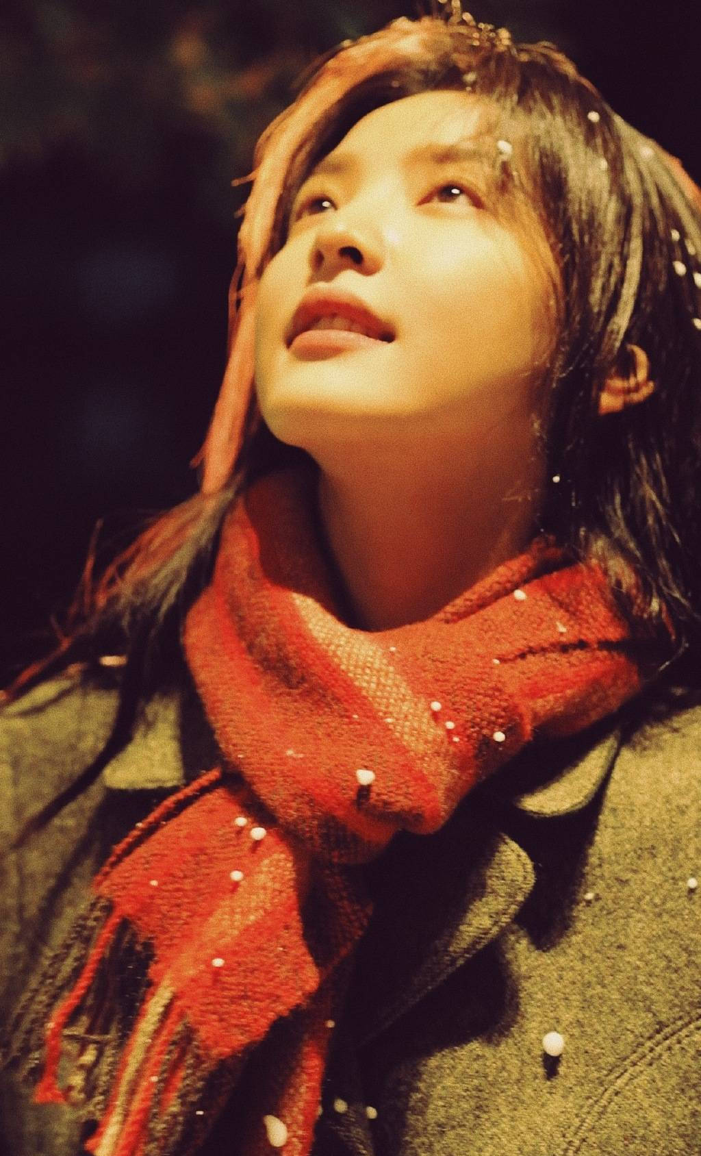 章若楠雪景大片氛围感浪漫梦幻 低眸浅笑温柔可人-搜狐大视野-搜狐新闻