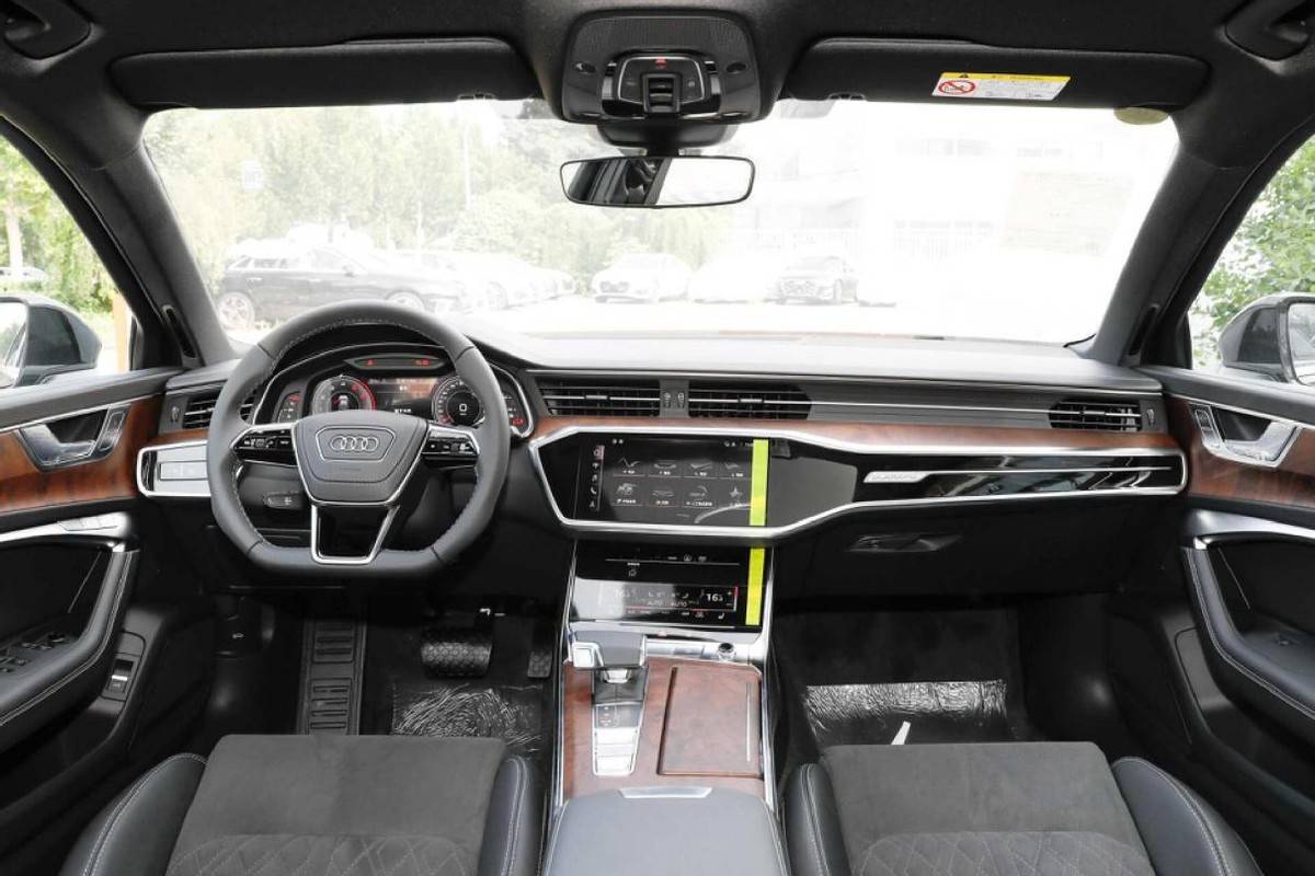 德系豪华与国产新势力之争，奥迪A6L对比蔚来ET7，谁更胜一筹？_搜狐汽车_搜狐网