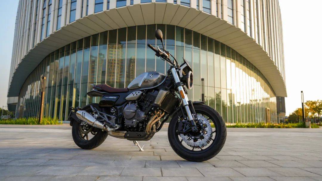 更强的性能复古—3.68万赛科龙RE560静态评测_搜狐汽车_搜狐网