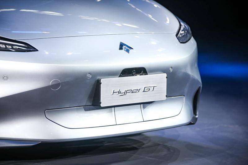 Hyper GT正式发布，埃安开启“后驱跑车”新世代_搜狐汽车_搜狐网