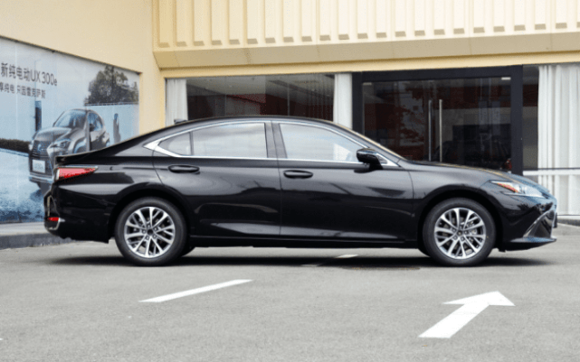 雷克萨斯ES和奥迪A6L怎么选？一款好面子，一款好里子_搜狐汽车_搜狐网