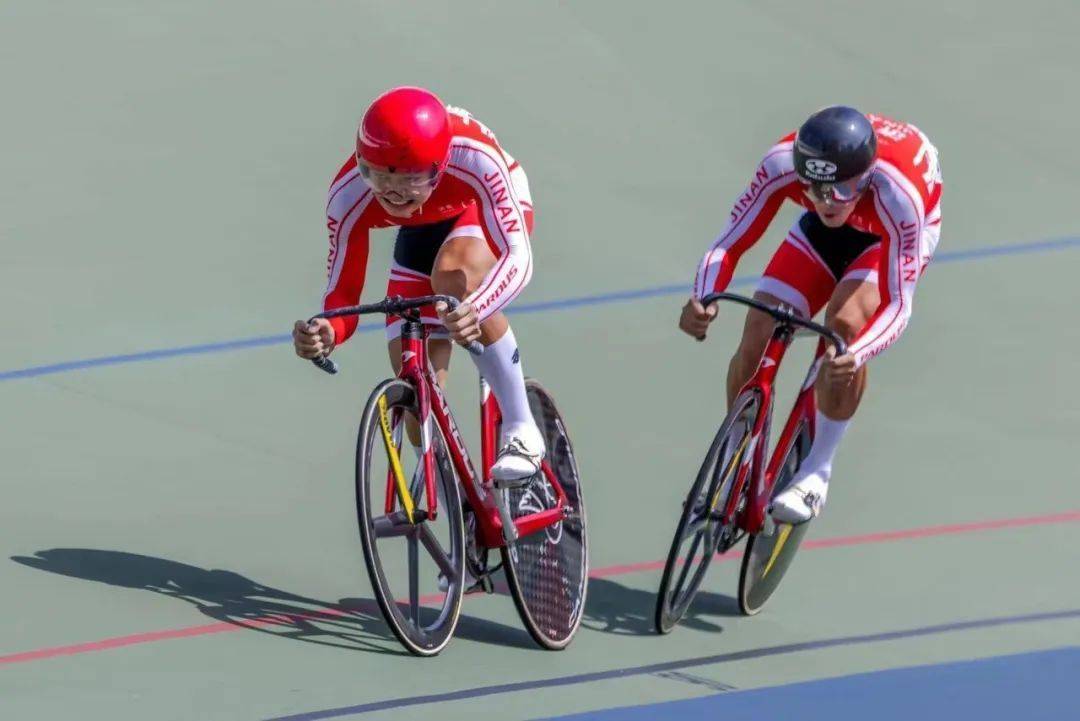 PARDUS新年献词：不负时代 用热爱浇筑冠军品质_搜狐汽车_搜狐网