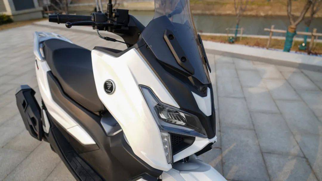 优点突出，略有瑕疵的卷王-15980元无极SR150GT摩智测评_搜狐汽车_搜狐网