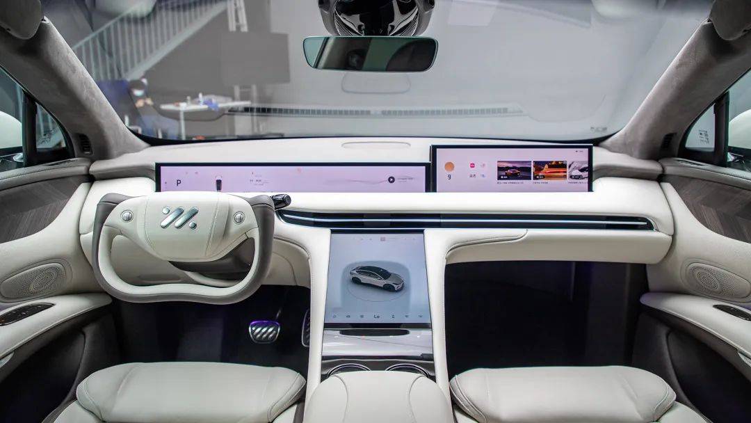 拳打宝马X5，脚踢蔚来ES8，智己LS7有这个实力吗？_搜狐汽车_搜狐网