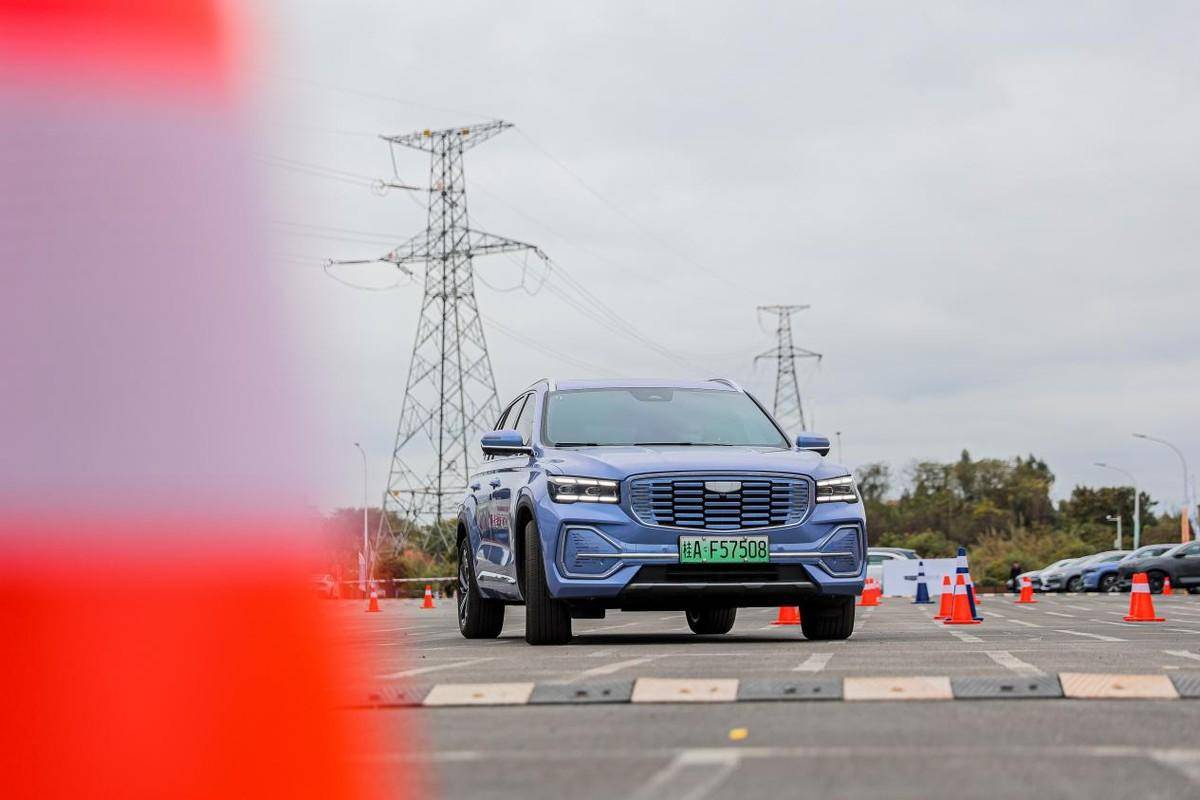 开启电动新纪元-星越L Hi·P雷神增程电动SUV上市南宁站圆满收官_搜狐汽车_搜狐网