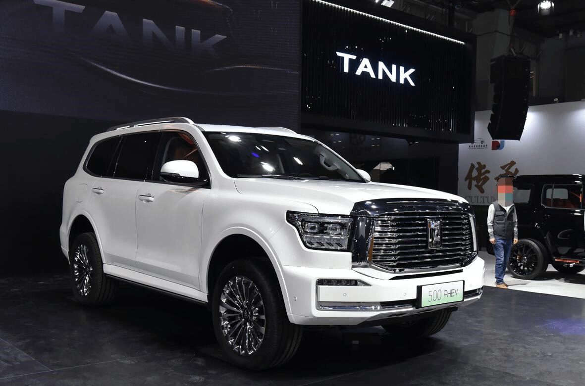搭载2.0T+9HAT插电混动系统，坦克500 PHEV广州车展正式亮相_搜狐汽车_搜狐网