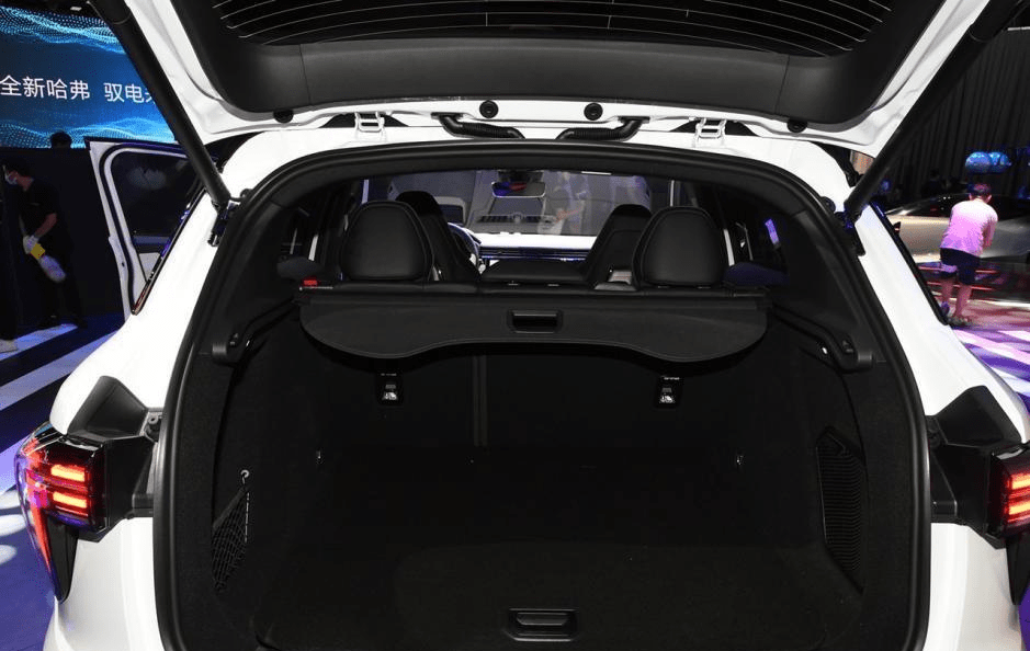 领克01PHEV的迭代车型，01EM-P油耗可以做的更低，实用性提高_搜狐汽车_搜狐网