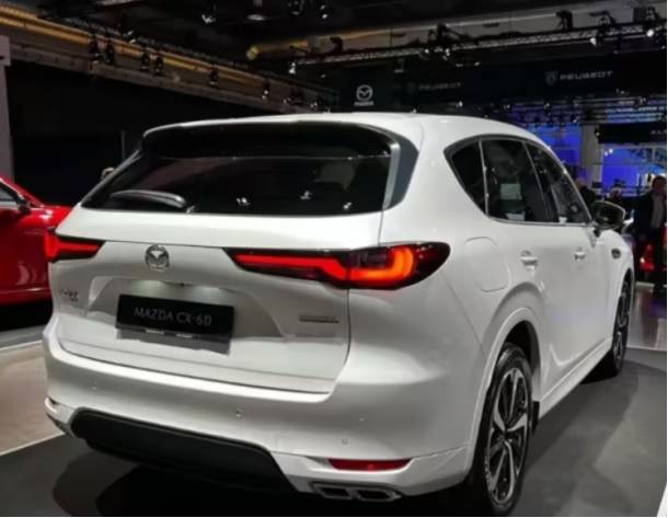 马自达CX-90实车曝光，下半年引入，配3.3T六缸最强引擎！_搜狐汽车_搜狐网